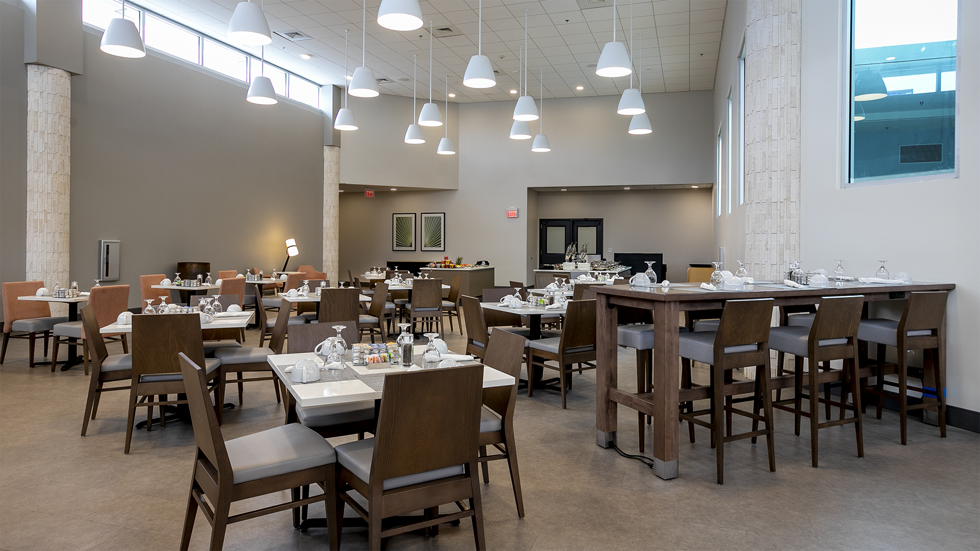 HOLIDAY INN SELECT - Florida Architects